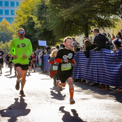 Let Me Run Charlotte - Let Me Run